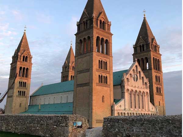 Un día por Pécs, los sitios más importantes que visitar - ilutravel